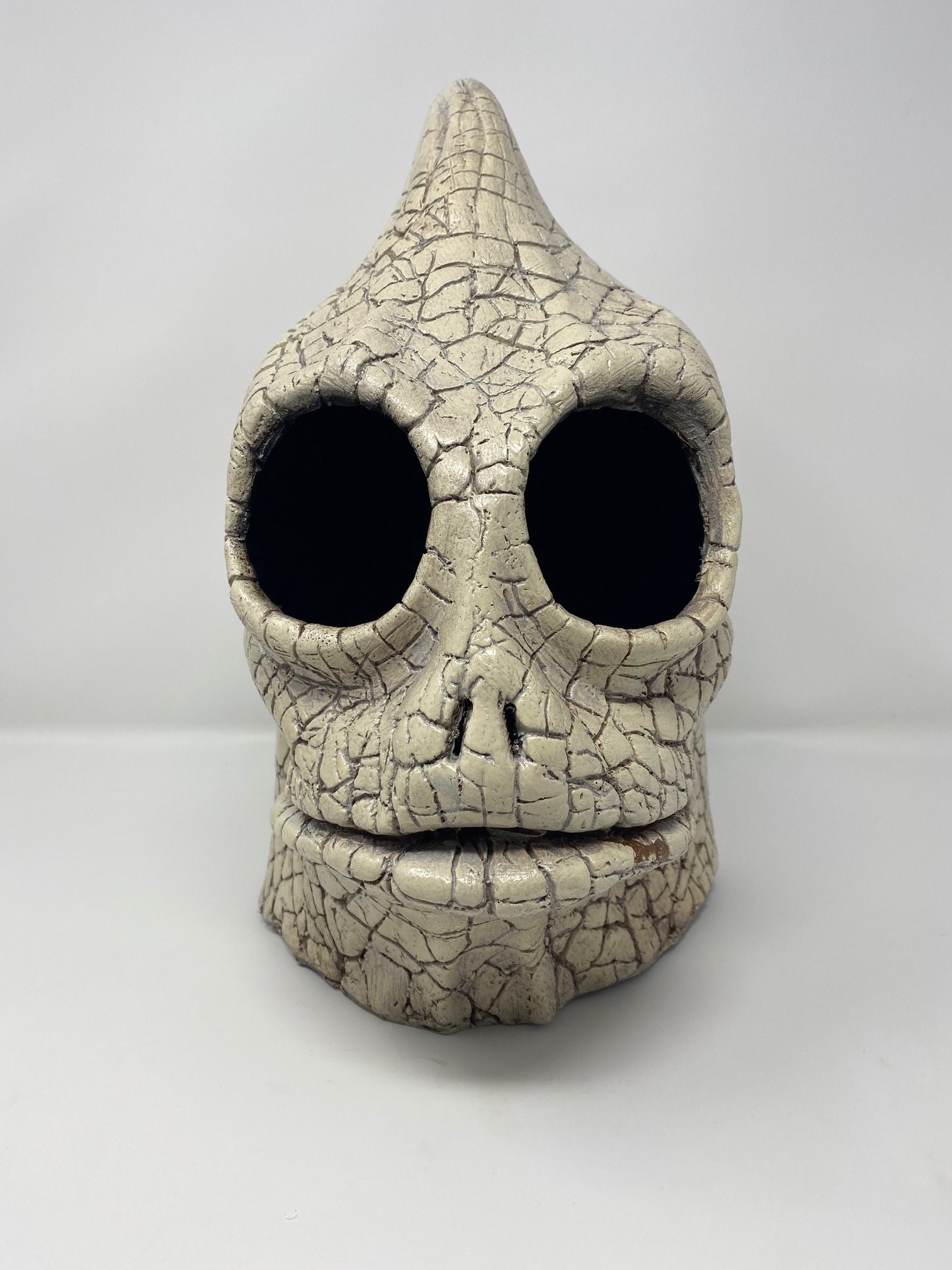 MONSTROUS MASK REVIEWS: Land of the Lost Sleestak Skull by Chuck Jarman ...